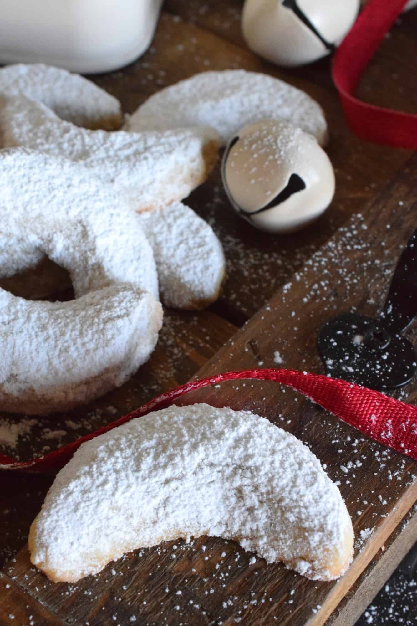 Vanilla Crescent Cookies - Lord Byron's Kitchen