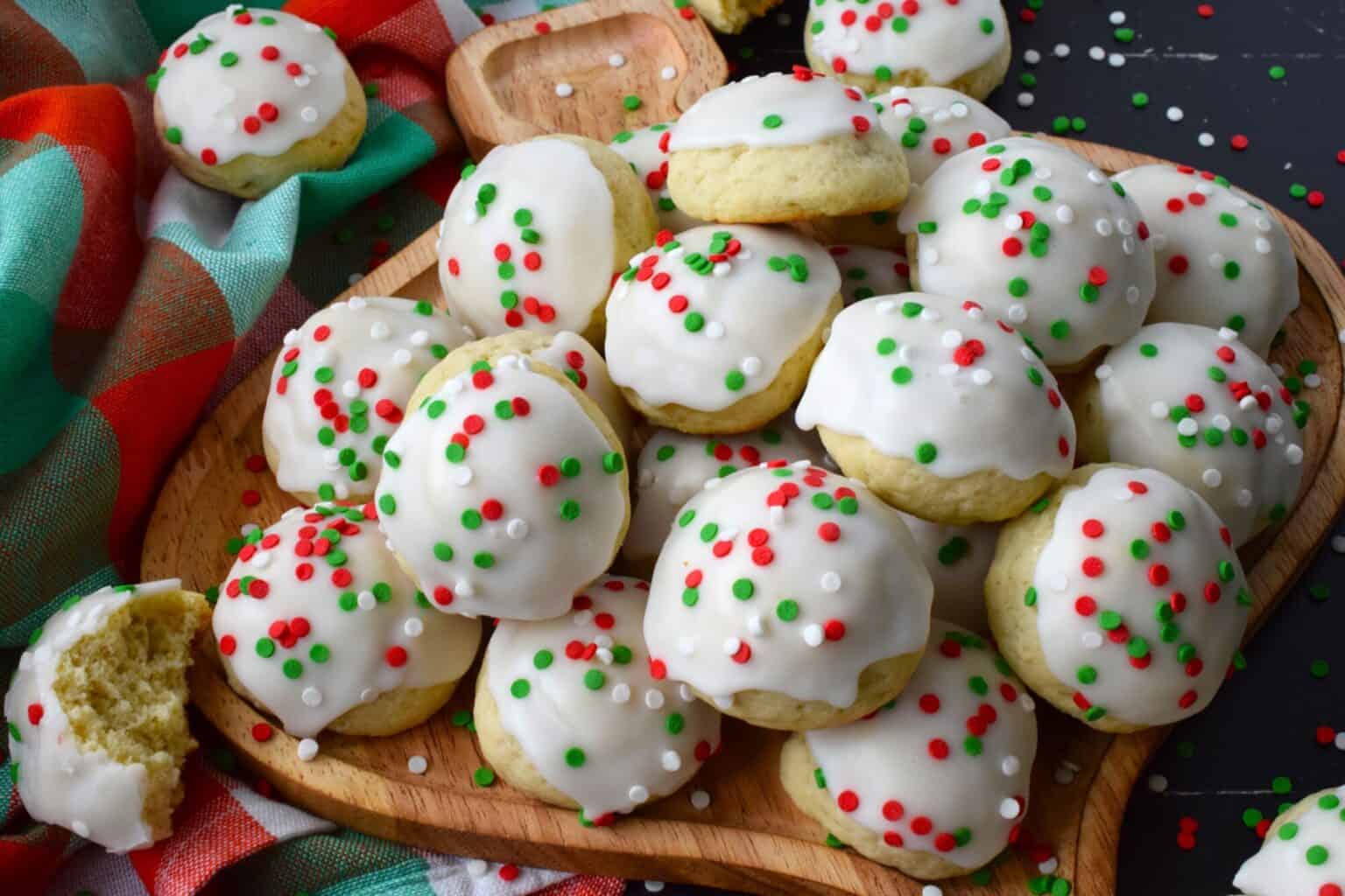 Italian Christmas Cookies - Lord Byron's Kitchen