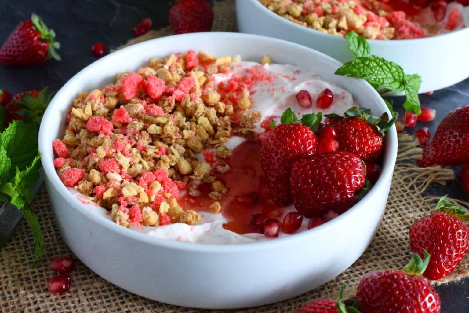 Strawberry Shortcake Yogurt Bowls - Lord Byron's Kitchen